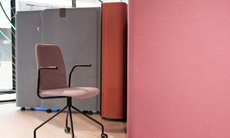 Nowy Styl Showroom London - furniture and solutions for offices | Nowy Styl